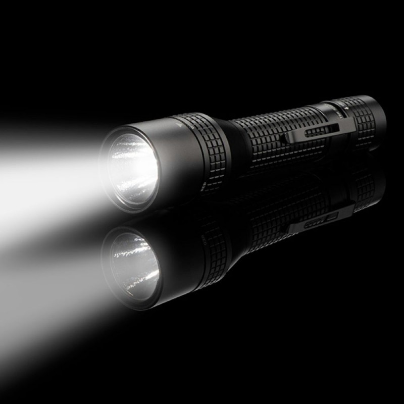 INOVA T8R - Linterna LED tactica 762LM recargable DualColor